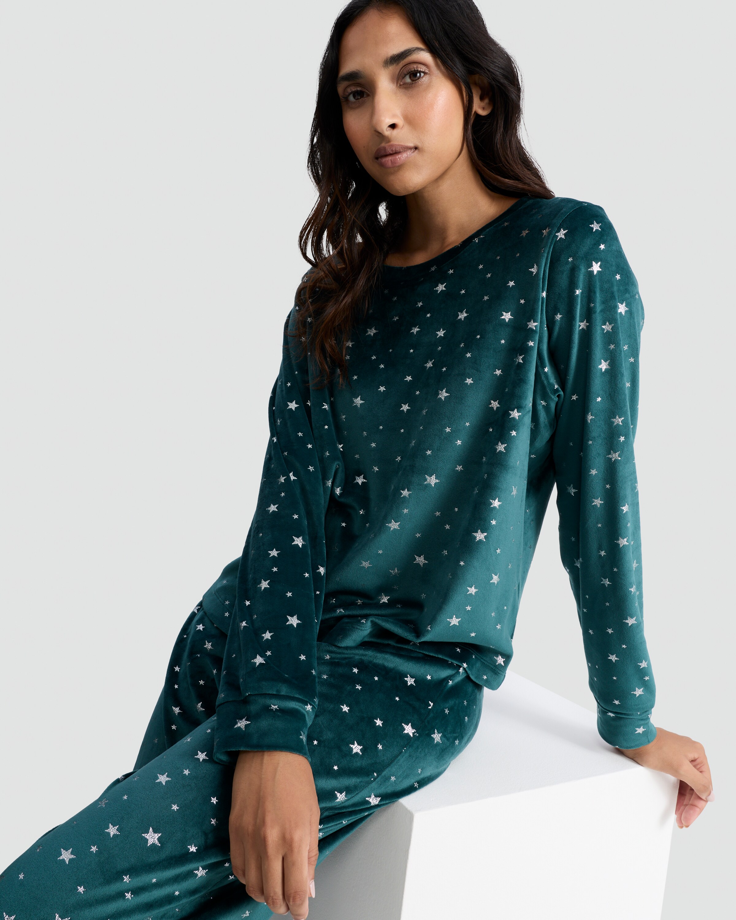 F&F Fleece Star Print Top and Bottoms Pyjamas in Green - Tesco Groceries