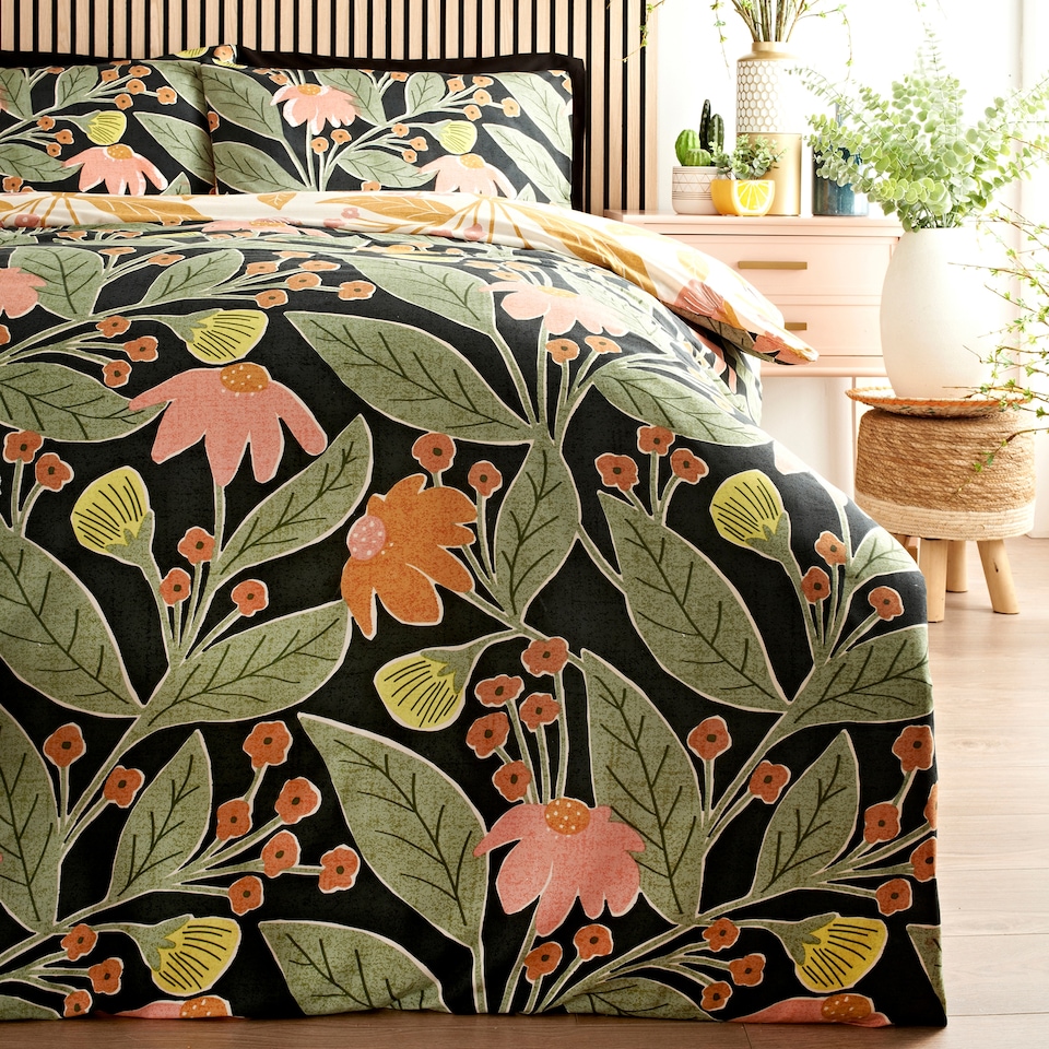 Cosmo Living Polly Floral Duvet Set Super King - Tesco Groceries