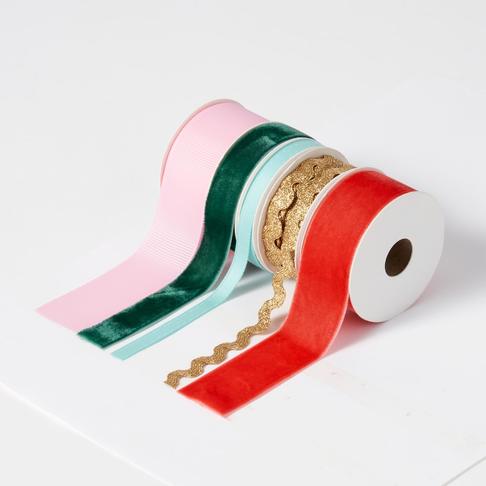 Paperchase Christmas 5pk Ribbons - Tesco Groceries