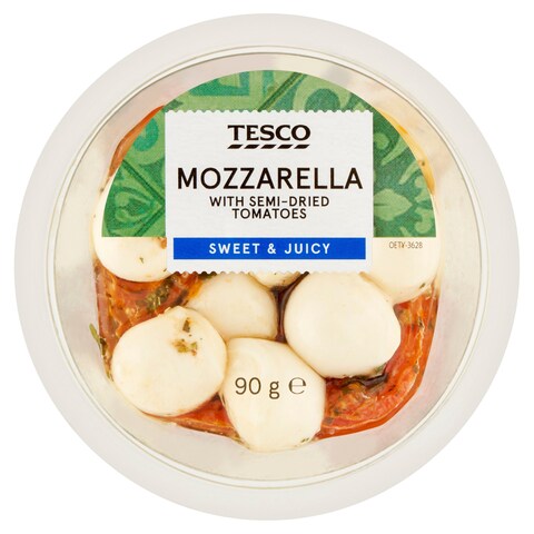 Tesco Mozzarella with Semi-Dried Tomatoes 90 g - Tesco Groceries
