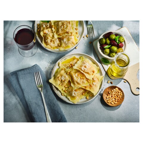 Tesco Finest Red Pesto, Ricotta & Pine Nuts Ravioli 250g - Tesco Groceries