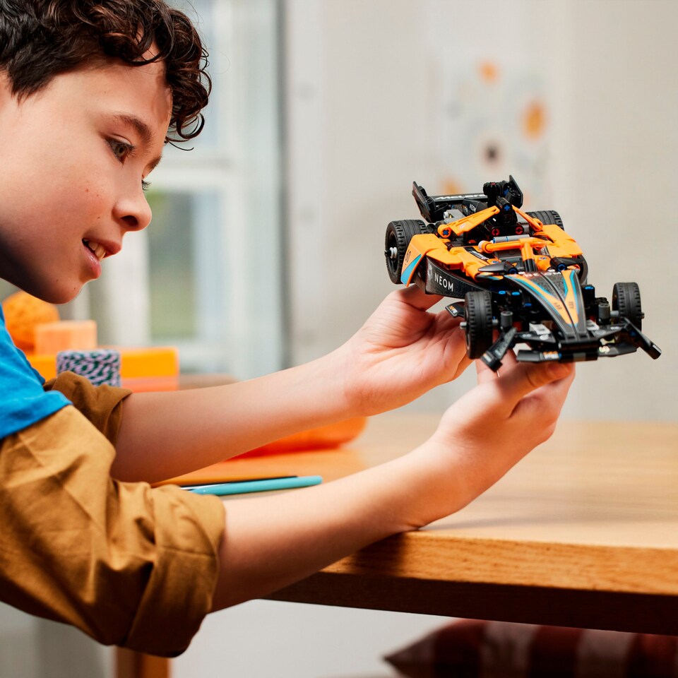 LEGO 42169 NEOM FORMULA E - Tesco Groceries