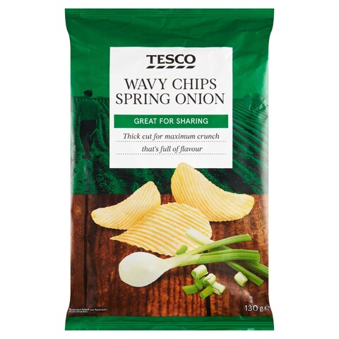 Tesco Spring Onion Wavy Chips 130 g - Tesco Groceries
