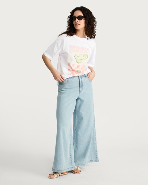 F&F Margarita Cocktail Graphic Boyfriend Tee in White - Tesco Groceries