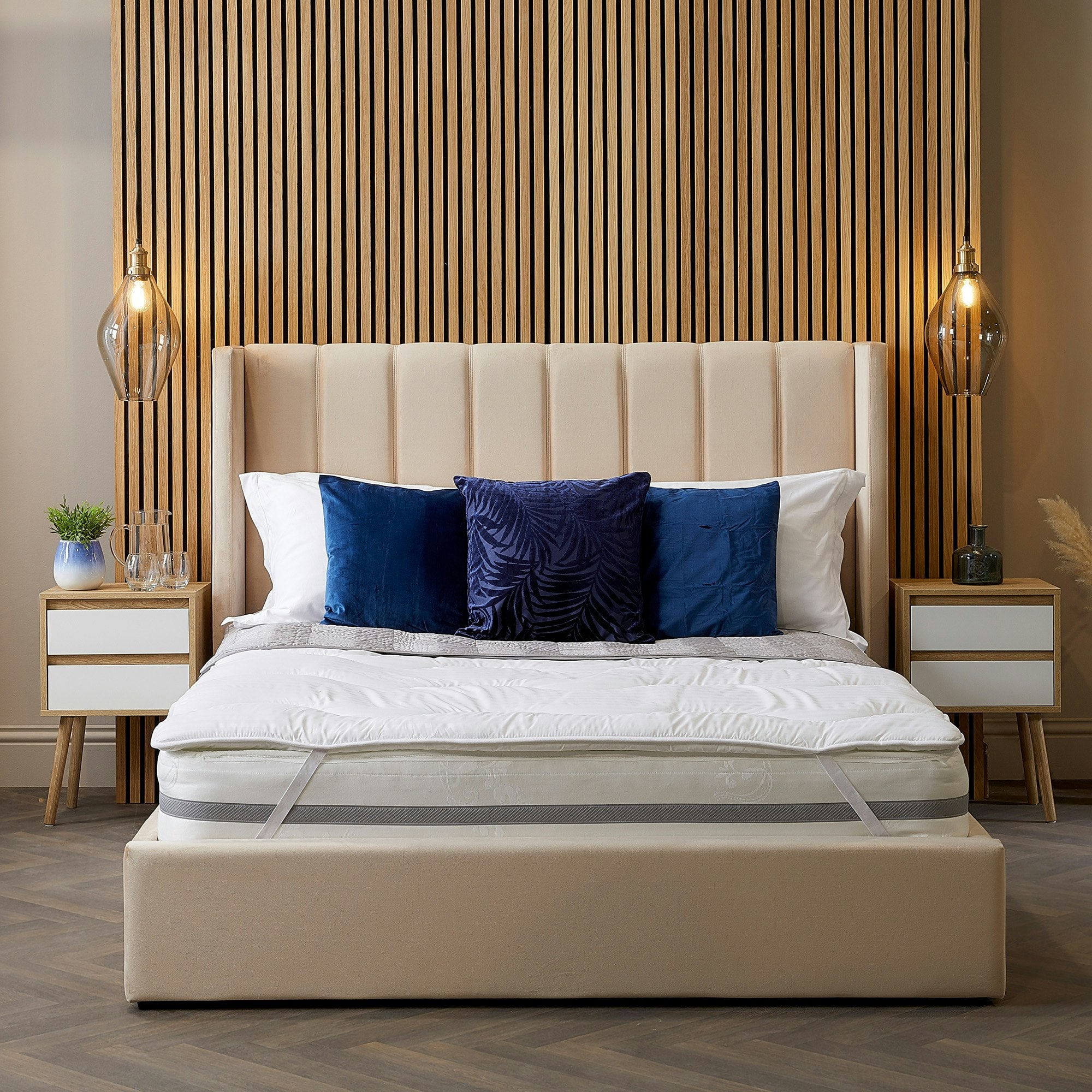 Snuggledown Luxurious Hotel Temperature Control Mattress Topper, Medium ...