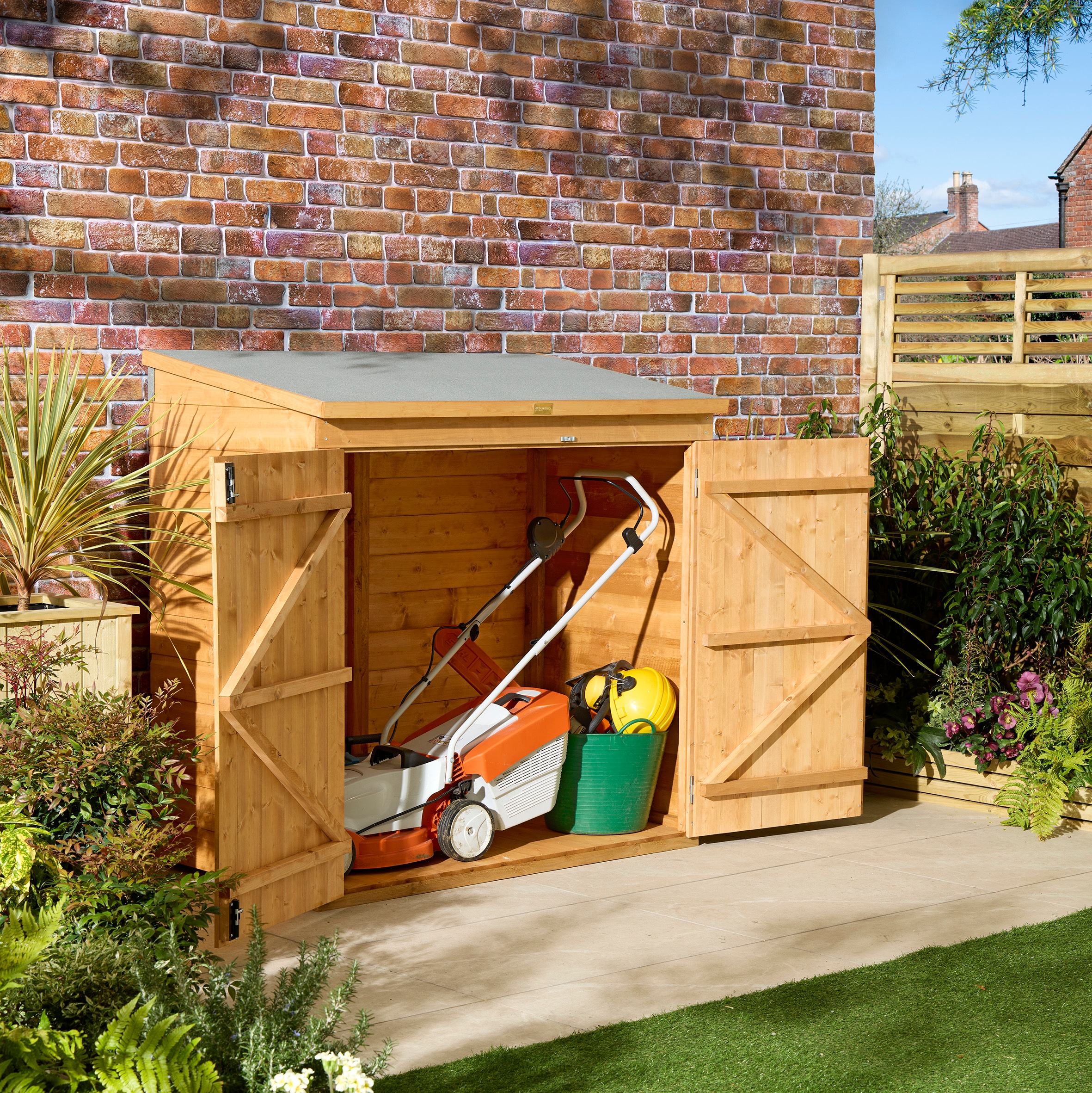 Rowlinson Shiplap Mower Store - Tesco Groceries