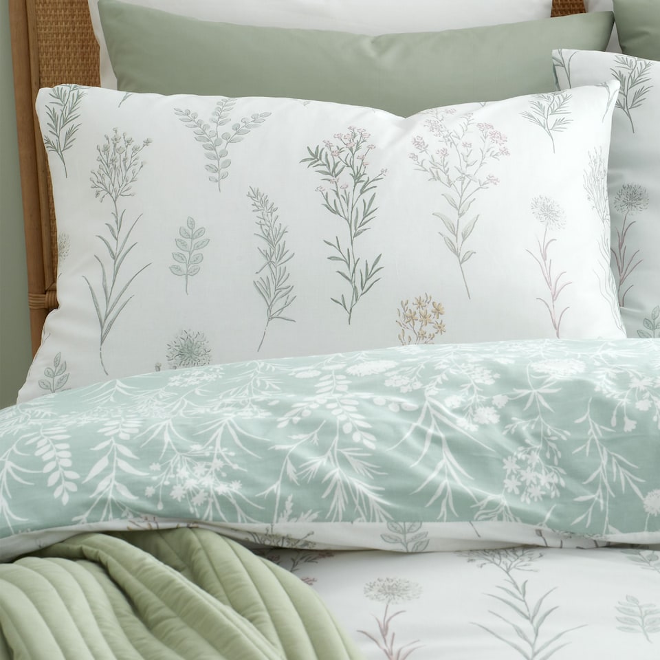 Wild Flowers 200 Thread Count Cotton Reversible Duvet Cover Set | Green ...