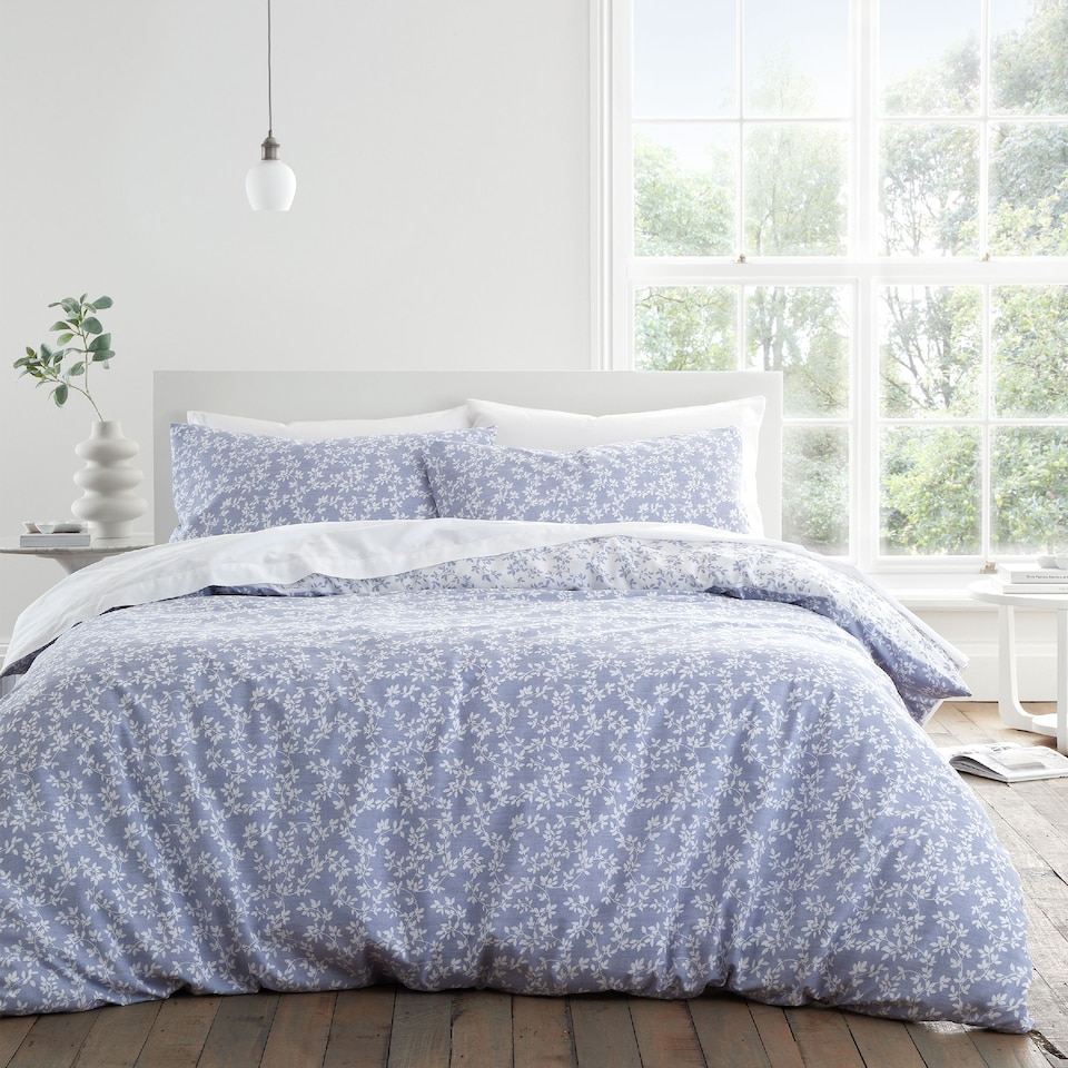 Shadow Leaves 200 Thread Count Cotton Reversible Duvet Cover Set | Blue ...