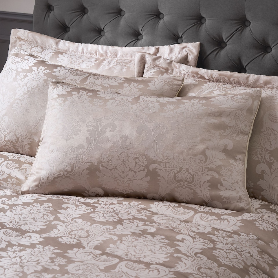 Damask Jacquard Duvet Cover Set | Gold | Champagne Gold | Super King ...