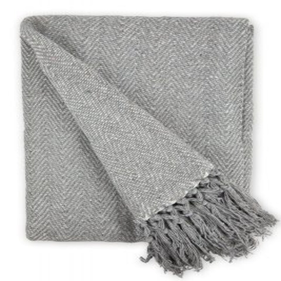 Hartley Collection Recycled Cotton Throw in Silver (90" x 100") | Grey ...