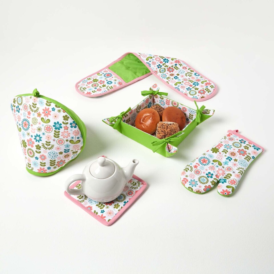 Homescapes Tea Cosy Double Design Retro Flower Teapot Warmer - Tesco ...