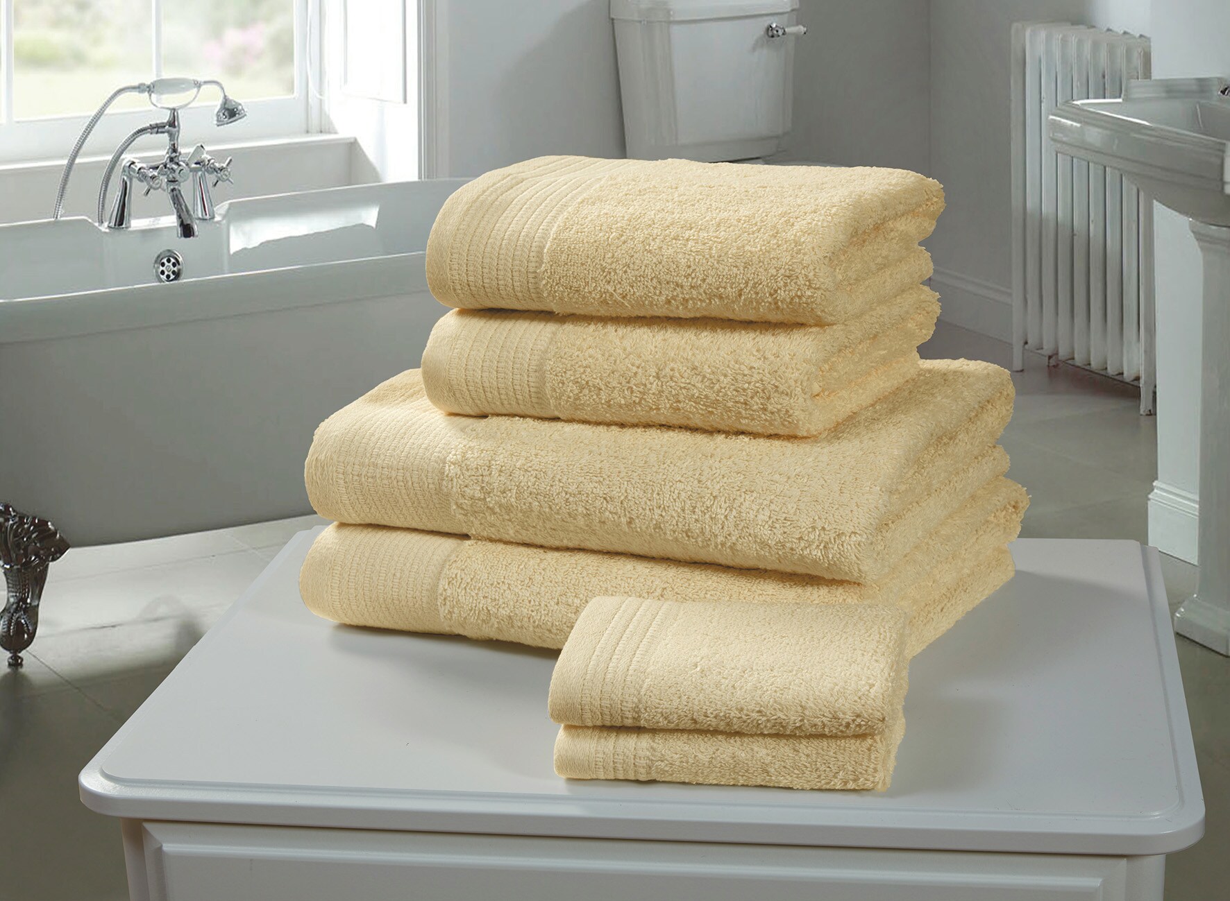 Chatsworth 600gsm Pure Cotton Towels Soft & Absorbent | Yellow | Yellow ...