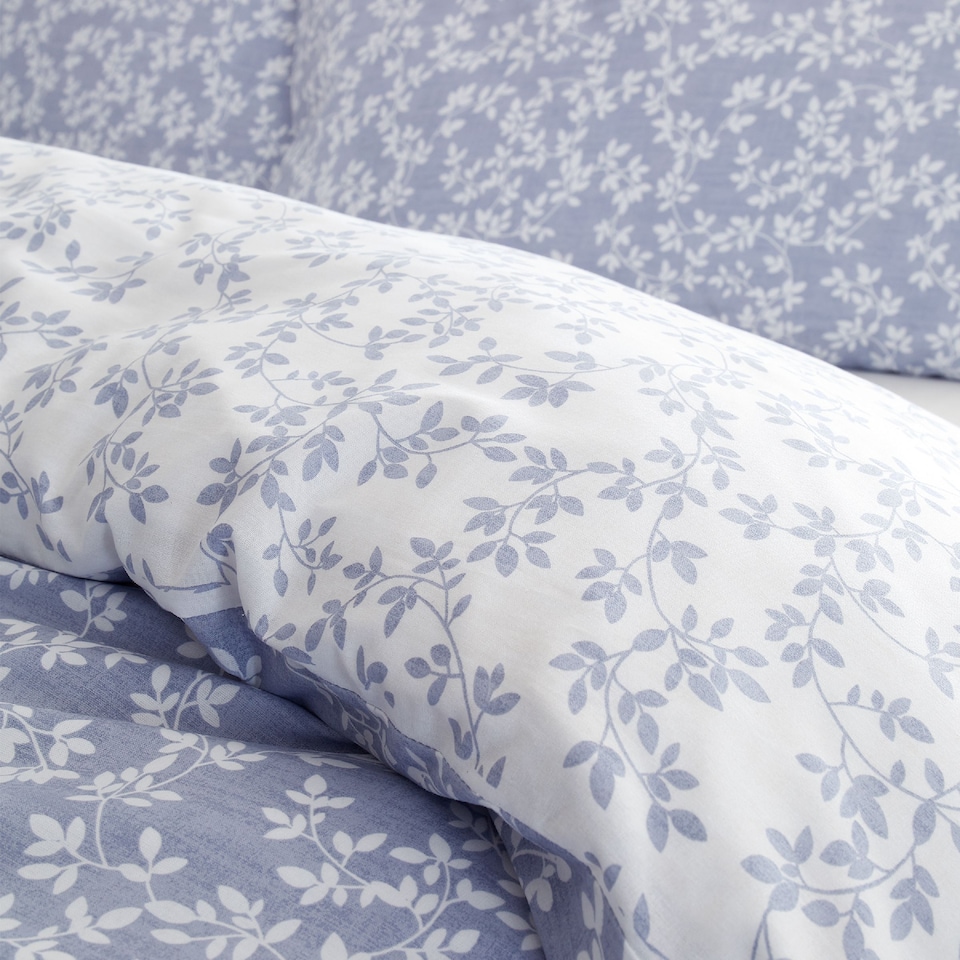 Shadow Leaves 200 Thread Count Cotton Reversible Duvet Cover Set | Blue ...