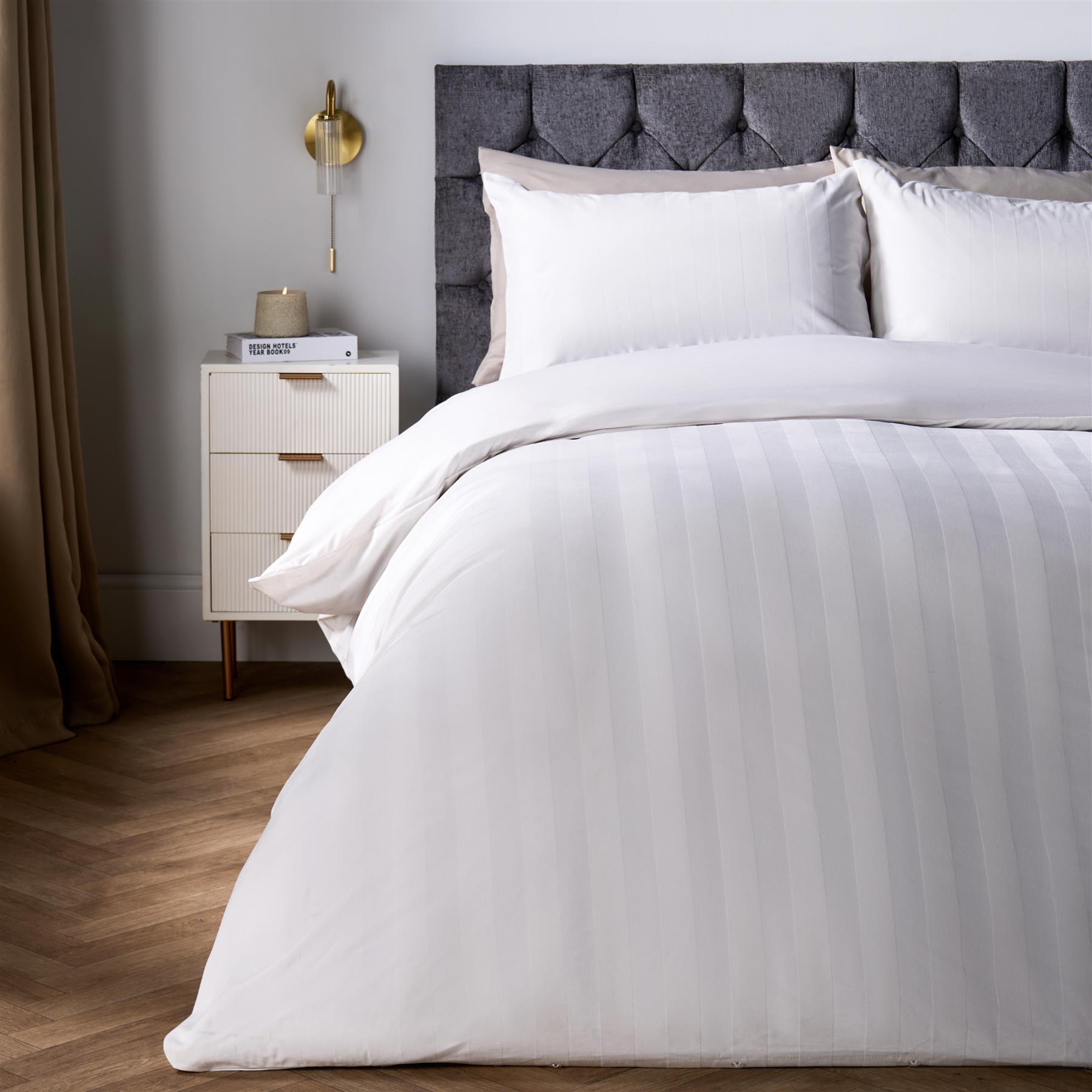 OHS Velvet Stripe Super Soft Duvet Cover Bedding Set | Cream | Double ...