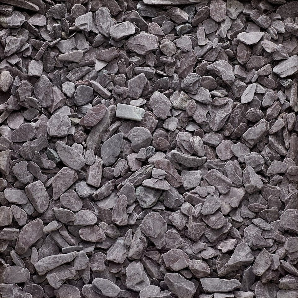40mm Plum Slate Chippings - Premium Aggregate Bulk Bag - 850 kilos ...