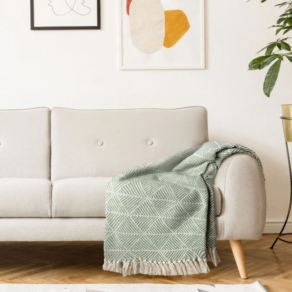 Geo Diamond Collection Recycled Cotton Throw in Pistachio (90" x 100 ...