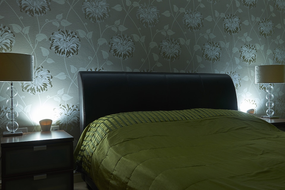 Auraglow Plugin GU10 Spotlight Uplighter Wall Wash Light Plug Socket ...