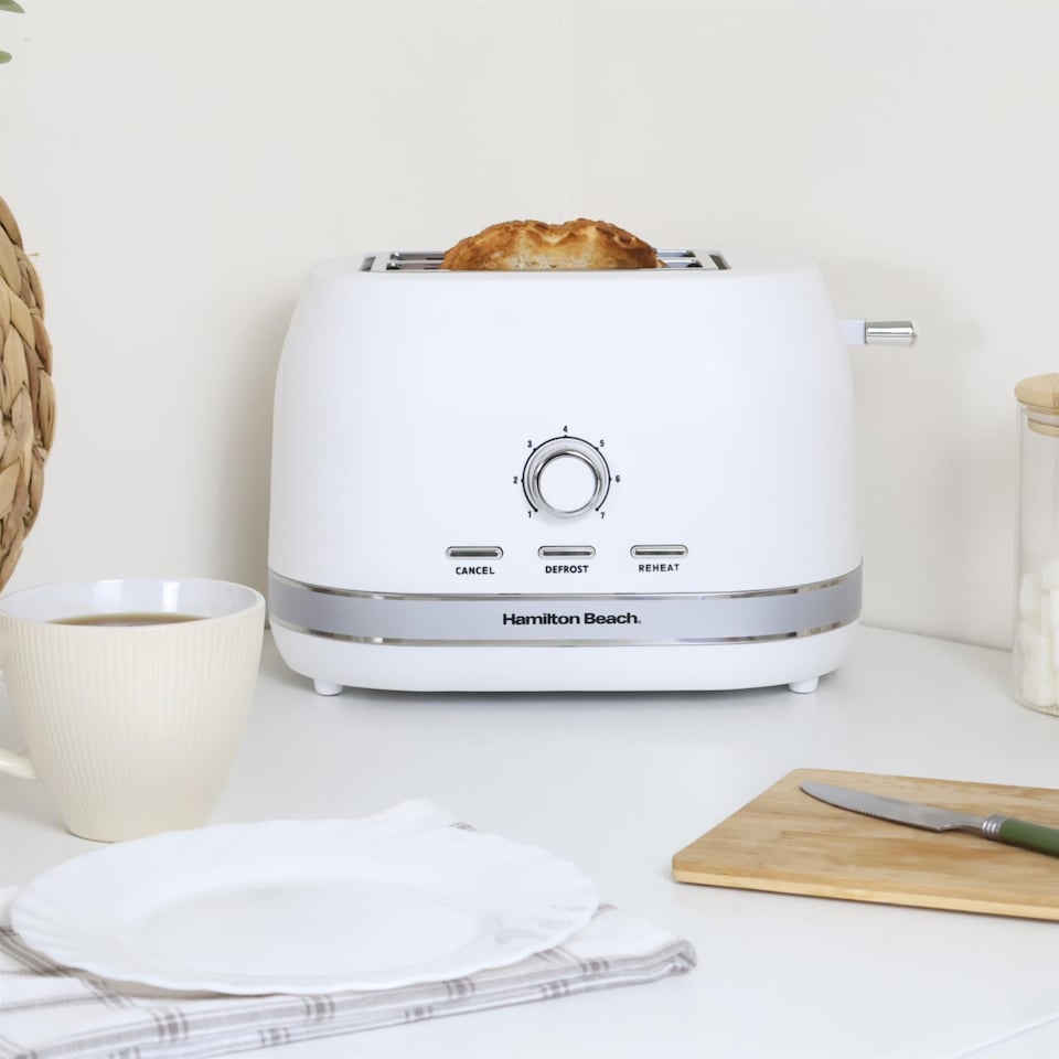 Hamilton Beach Ella 2 Slice Matte White Toaster - Tesco Groceries