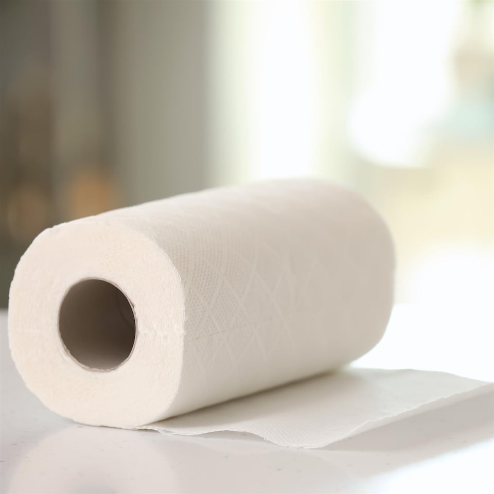 GEEZY Kitchen Rolls Bulk Buy 2 Ply Towel 64 Sheets Pack Of 24 White ...