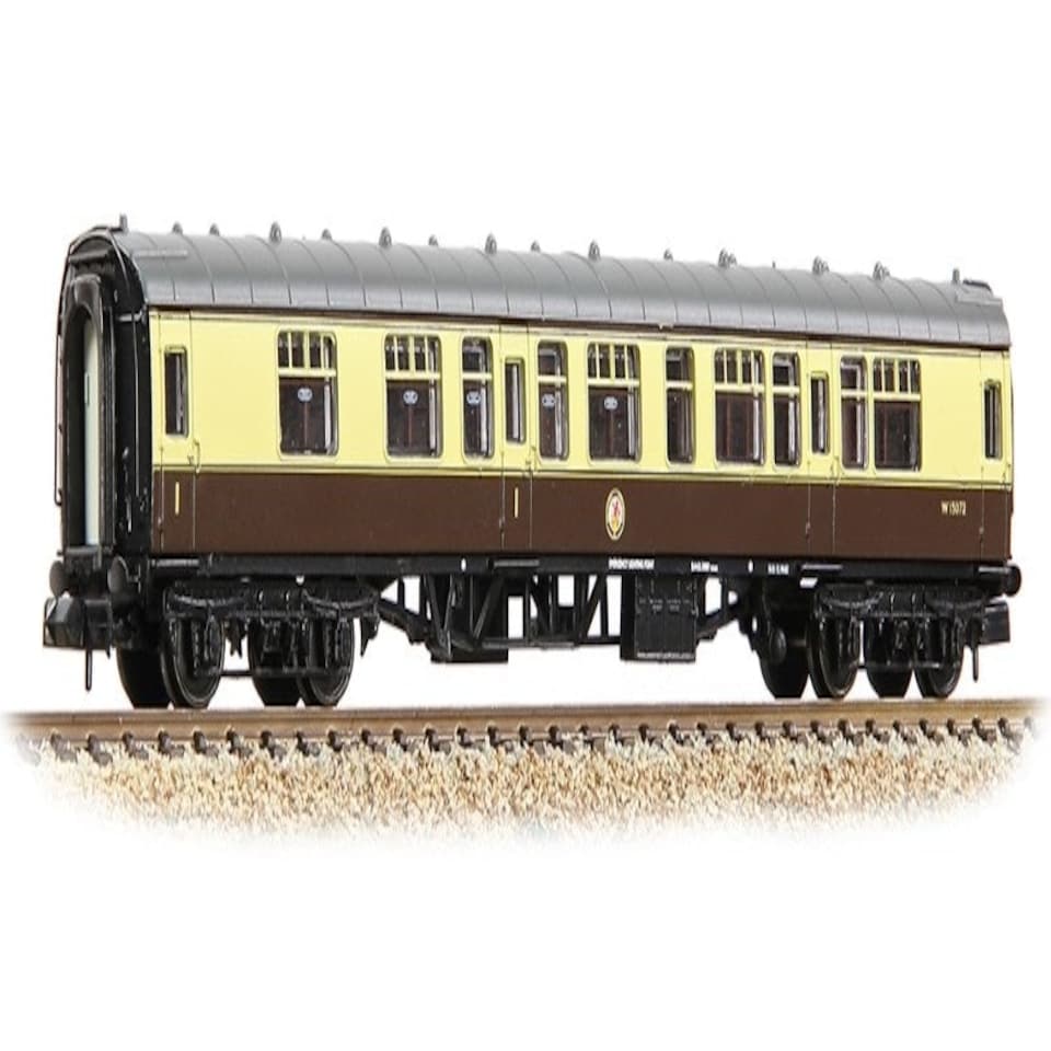 Graham Farish Mk1 CK BR (WR) Chocolate/Cream W15072 - Tesco Groceries